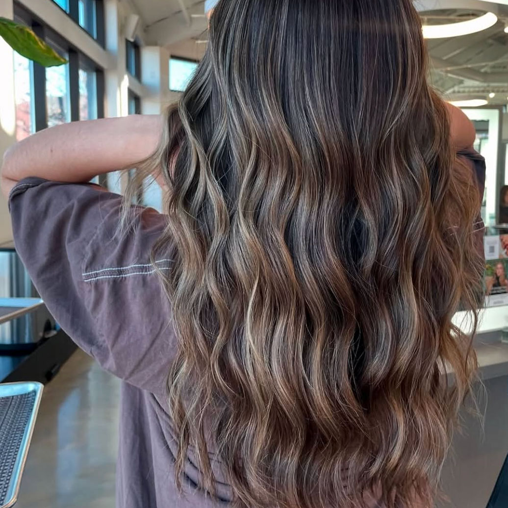 Dimensional hair color - Effortless beauty, ideal for summer | JUUT